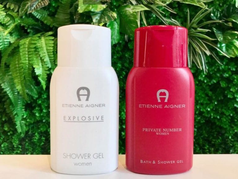 Review 2 chai sữa tắm Etienne Aigner đỏ, trắng thơm ngát